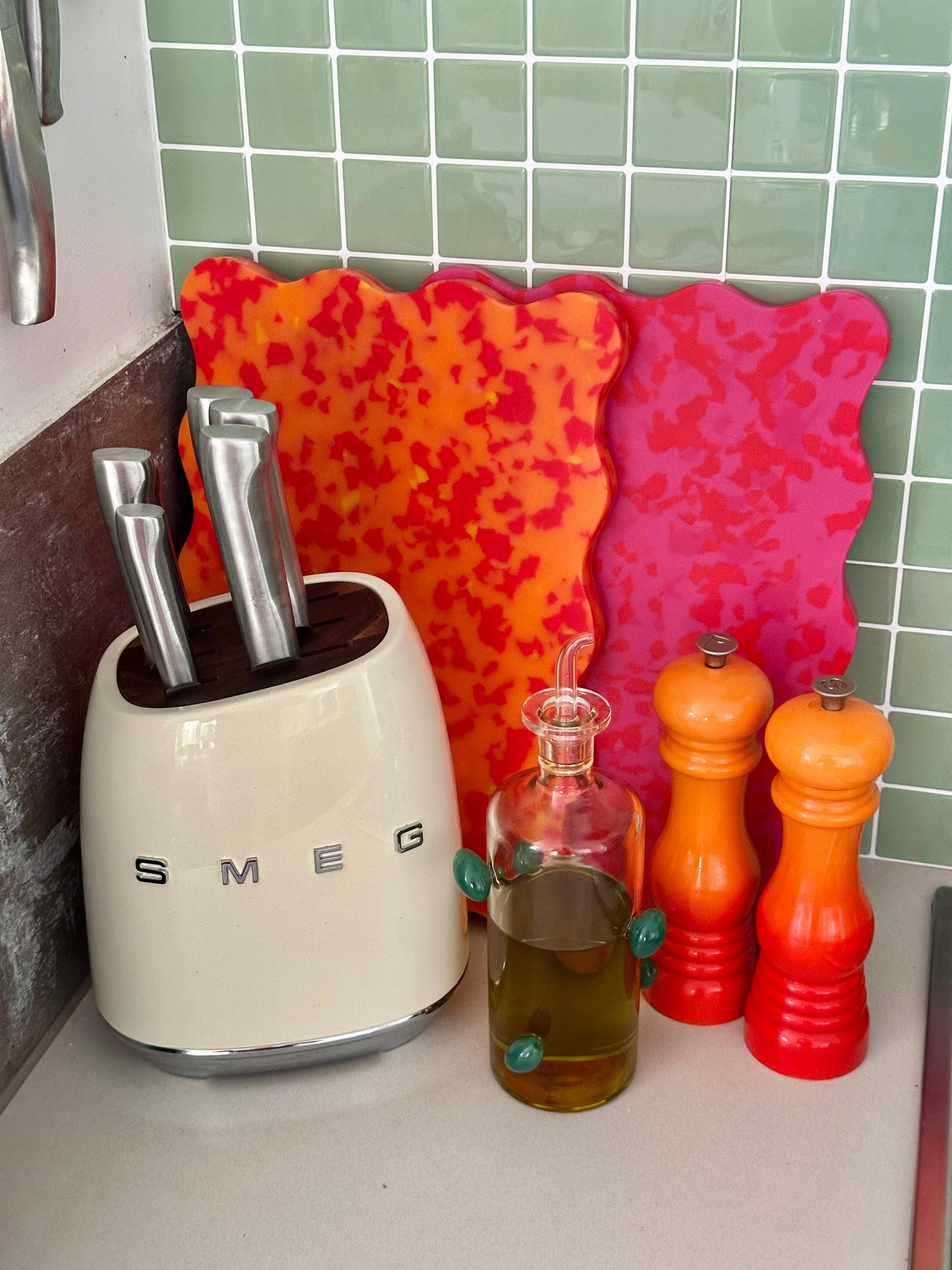 Zooper Dooper Pink Chopping Board – Pinchy Products